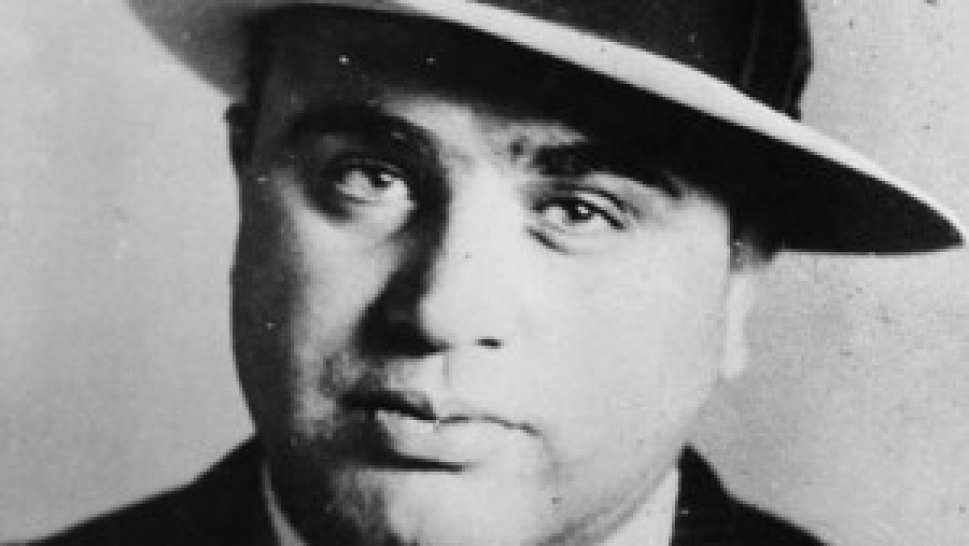Al Capone - one of the world's smartest criminals - Article - GLBrain.com